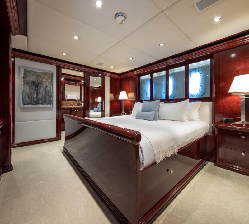 DIRT POOR Yacht Charter Details, Trinity Yachts | CHARTERWORLD Luxury ...
